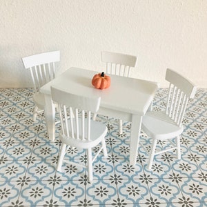 Mini White Farmhouse Table / Miniature Dollhouse Table 4 Chairs ...