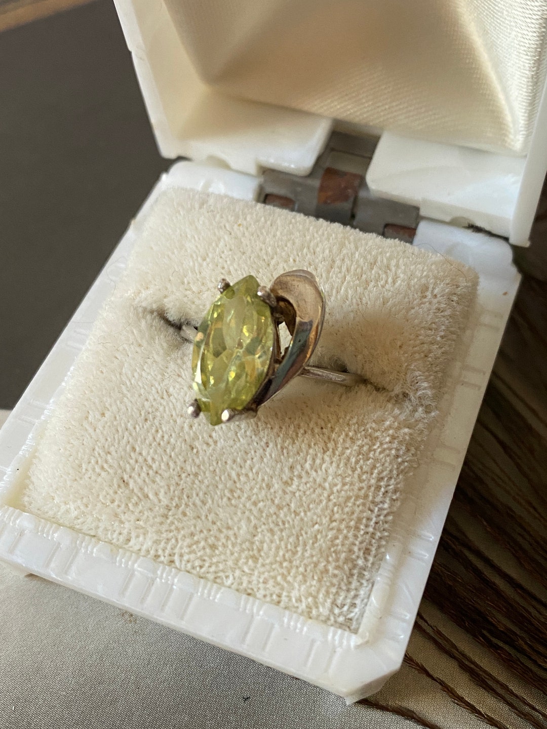 1980 Marquee Cut Peridot Silver Ring - Etsy