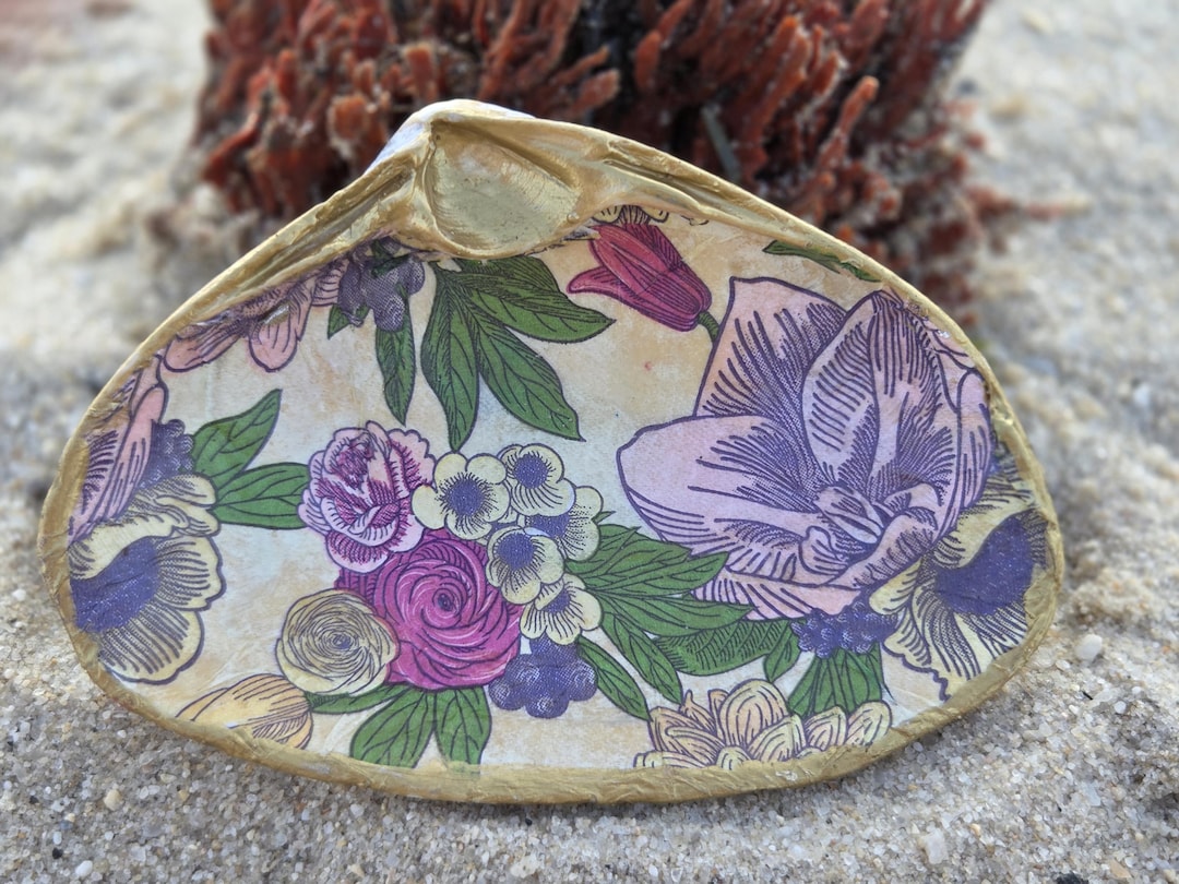 Decoupage Clam Shell With Painted Gold/silver Trim - Etsy