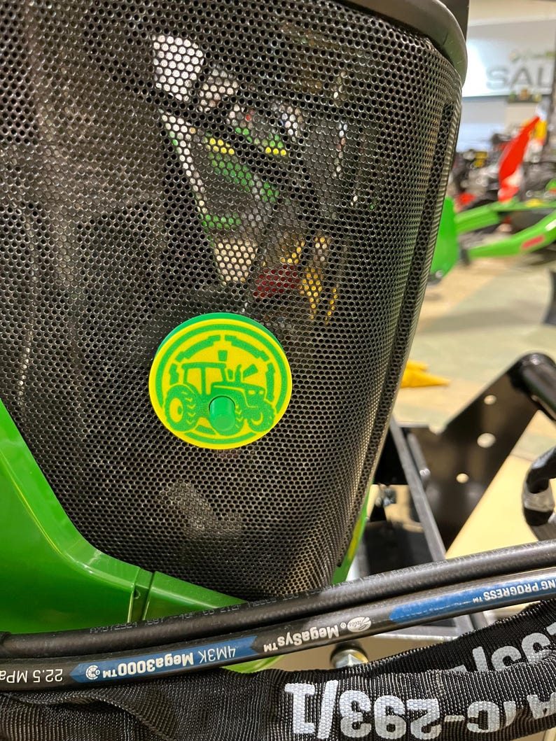 John Deere Compact Tractor Hood Latch (1023E / 1025R / 2025R / 3E / 3R ...