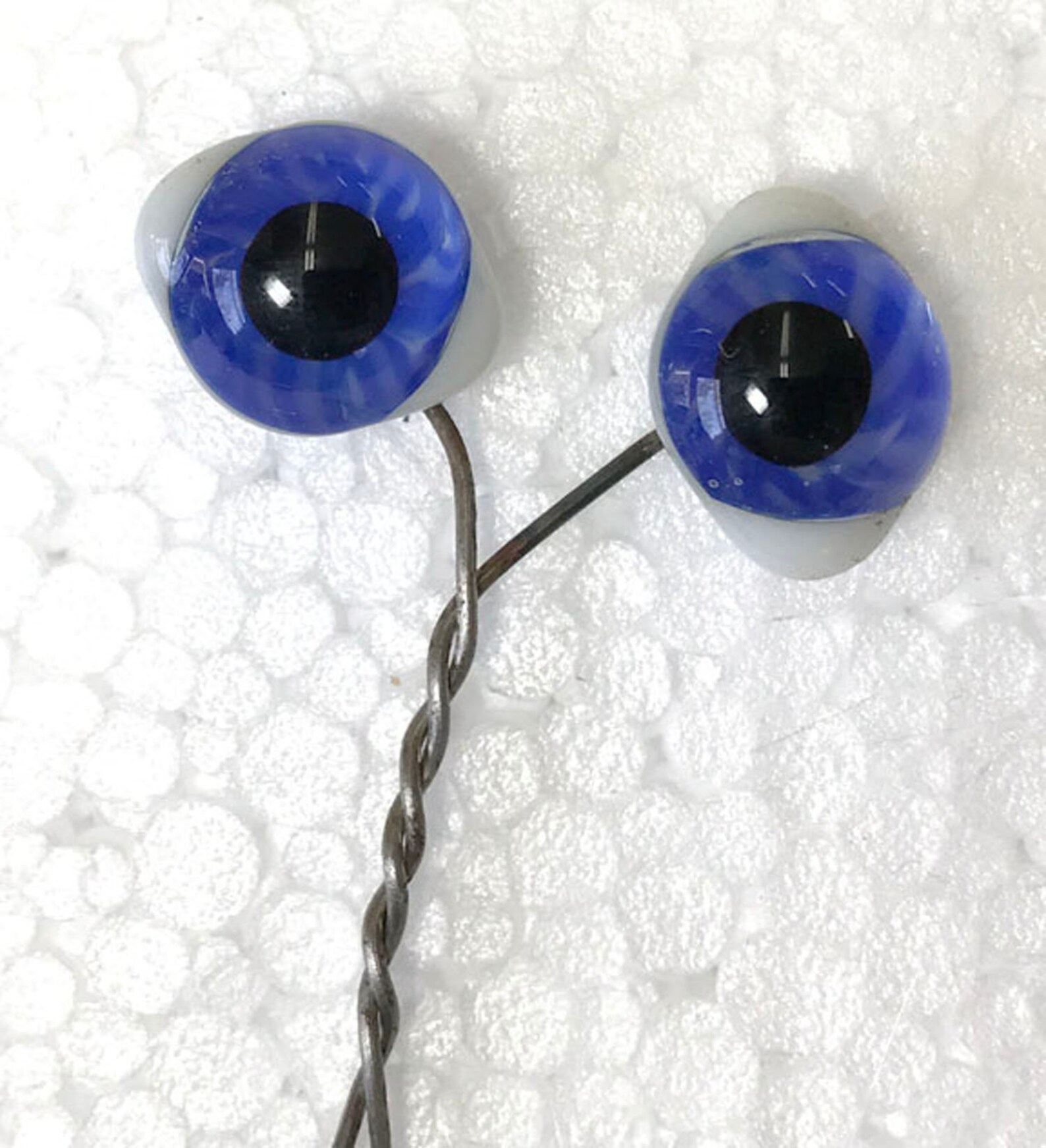 2 Pr Solid Glass Eyes on Wire With White Sclera Sides. - Etsy
