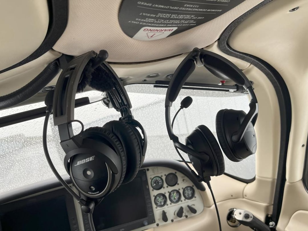 Cirrus SR20/SR22 Overhead Headset Holder Brackets (pair) - Etsy