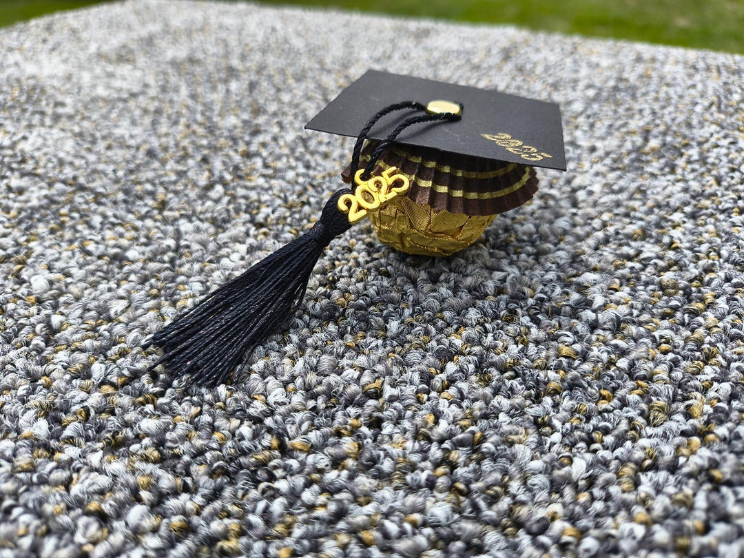 Graduation Cap Decor for Bottles and Candies Graduation Cap Favors ...
