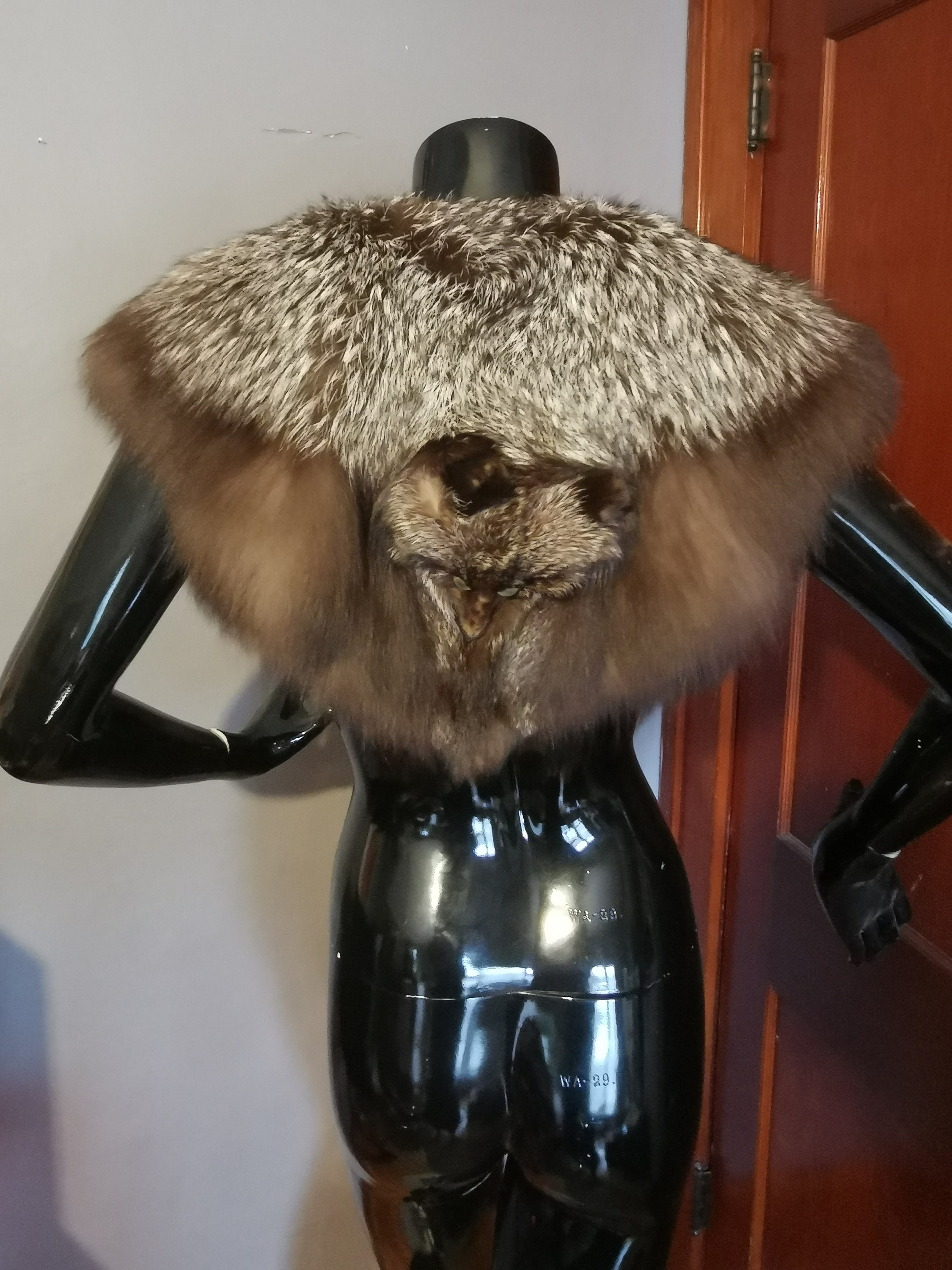 Vintage Silver Fox Fur Stole With Head on Back Fox Head - Etsy Canada