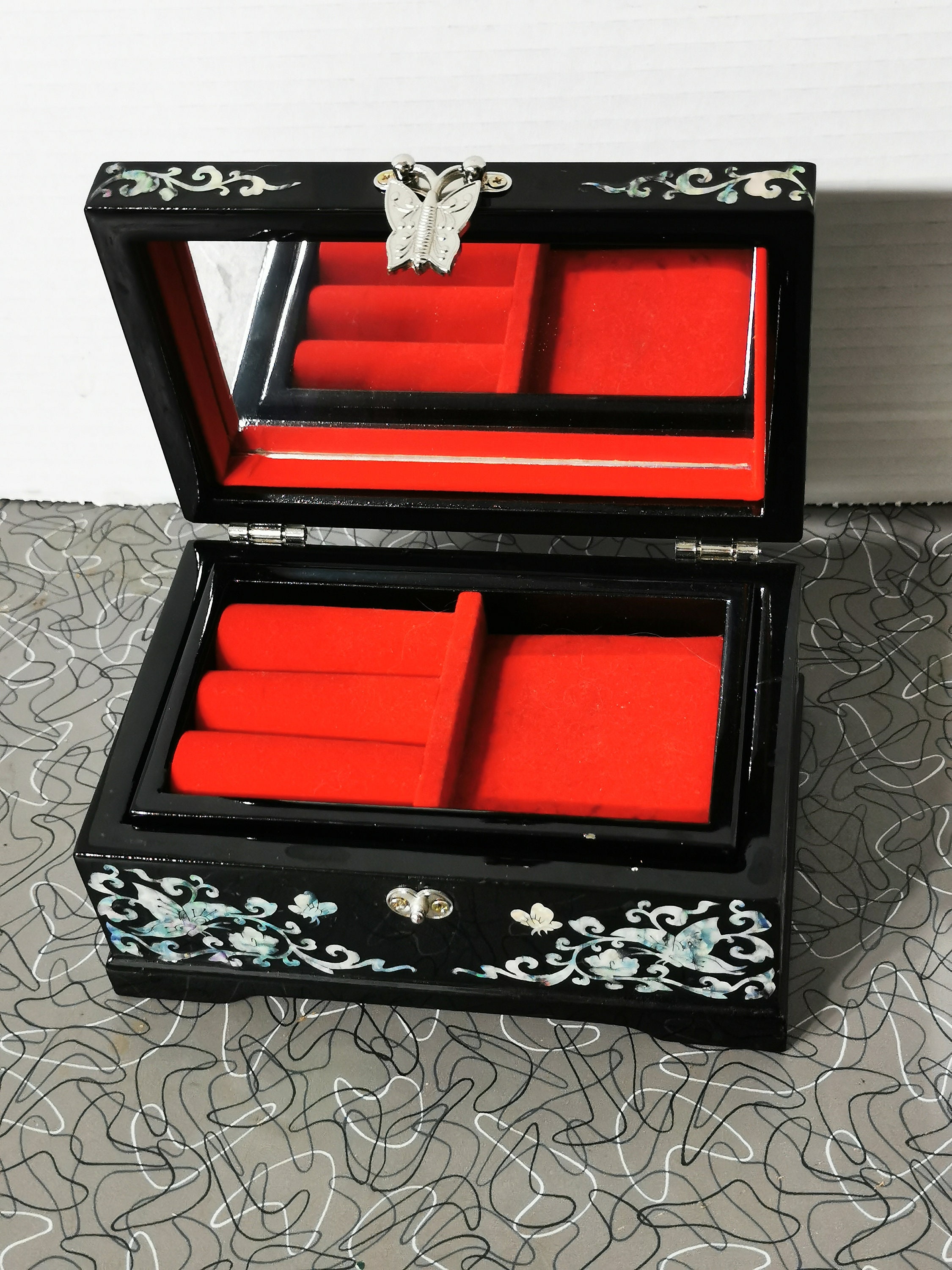 Vintage Black Lacquer Jewelry Box 1950s Butterflies Mother of Pearl ...
