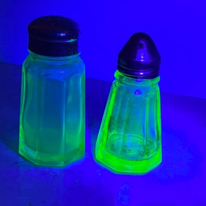 Vintage Uranium Mismatch Glass Shaker Set Anchor Hocking 1920s - Etsy