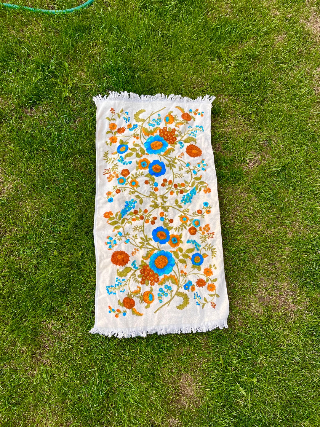 Vintage Mod 1960's Flower Power Towel - Etsy