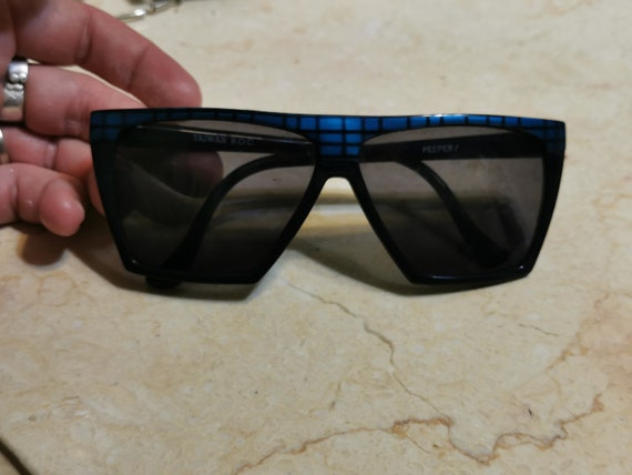 Vintage 8 Bit Tron Like Sunglasses - Gem