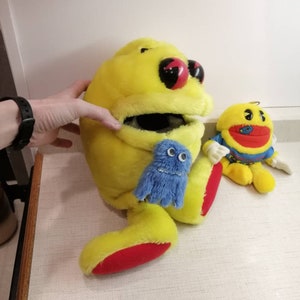 Vintage Pac Man Puppet and Plush - Etsy