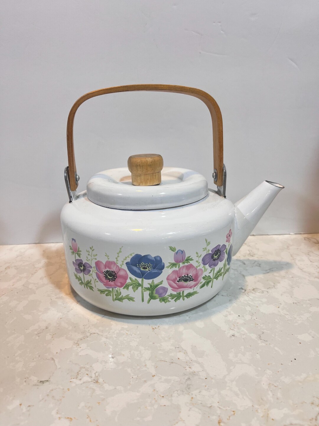 Modern 1970's Kettle Flower White Bentwood Mid Century Modern Mod ...
