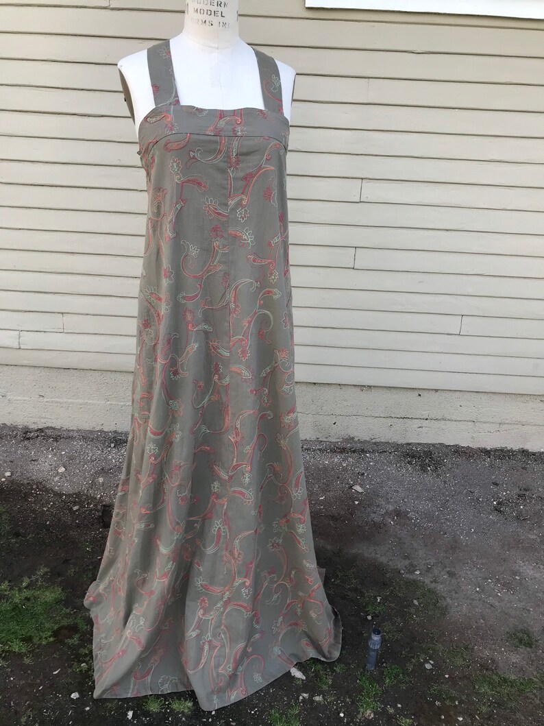 Long Vintage Style Sundress in Green Embroidery - Etsy