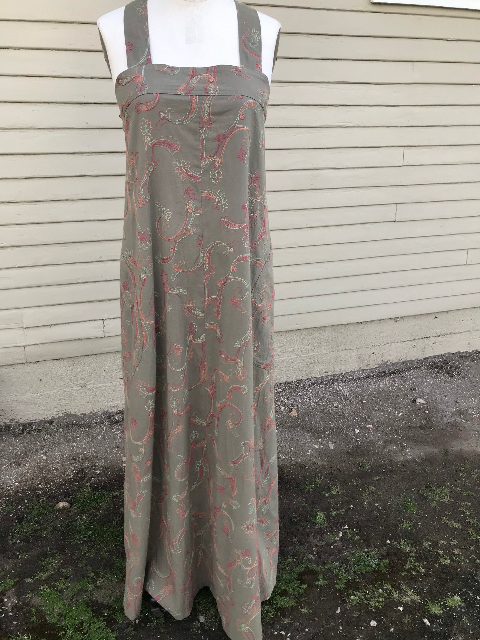 Long Vintage Style Sundress in Green Embroidery - Etsy