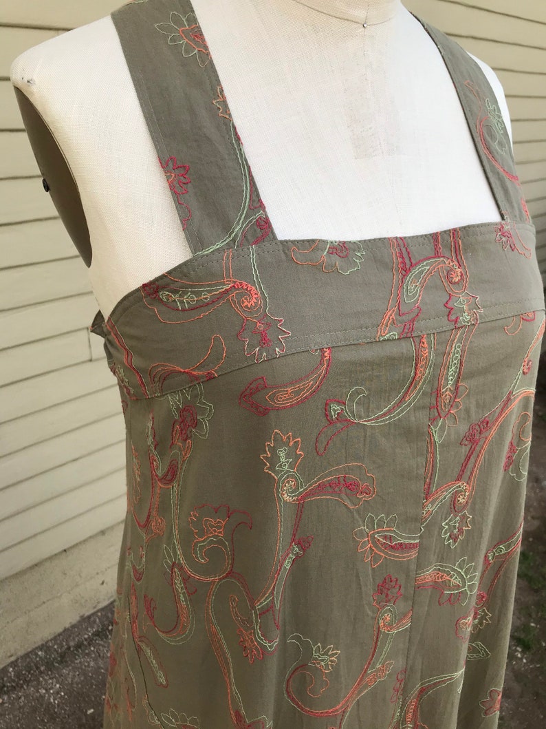 Long Vintage Style Sundress in Green Embroidery - Etsy