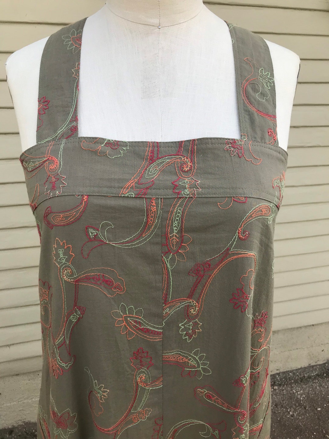 Long Vintage Style Sundress in Green Embroidery - Etsy