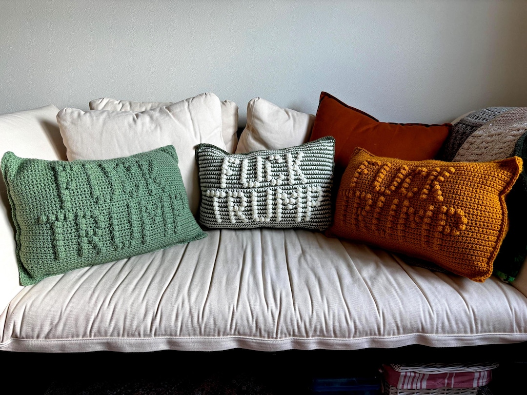 F*CK TRUMP Crochet Pillow Pattern - Etsy