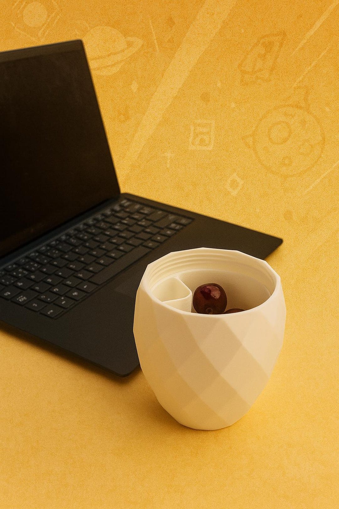 3D Geometric Pistachio Holder – Bowl With Compartment for Shells or ...