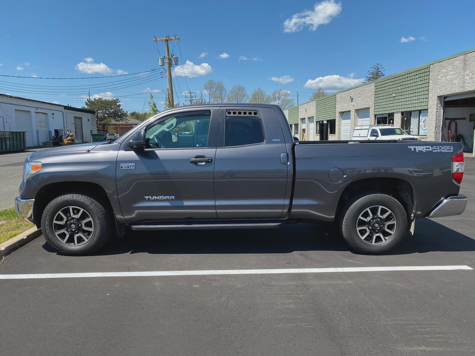 Toyota Tundra Double Cab 2nd Gen Rear Window Vents: Camping Screen ...