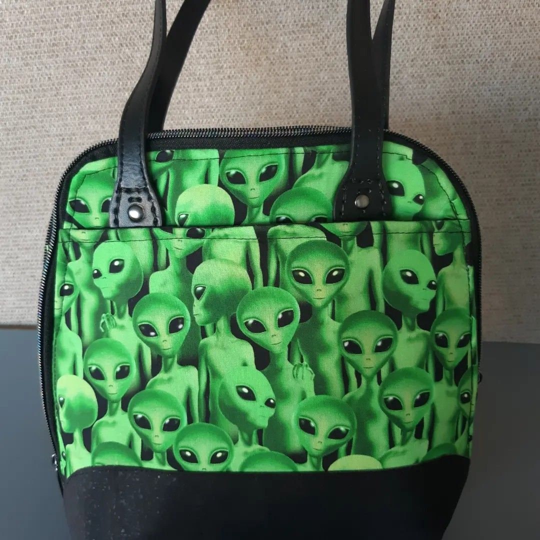 Aliens Multi Pockets Purse - Etsy