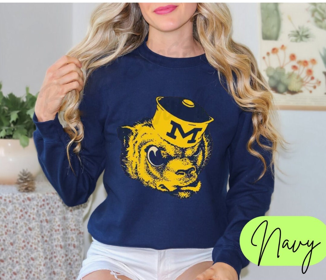 University of Michigan Gifts, University of Michigan Sweatshirt, Bed ...
