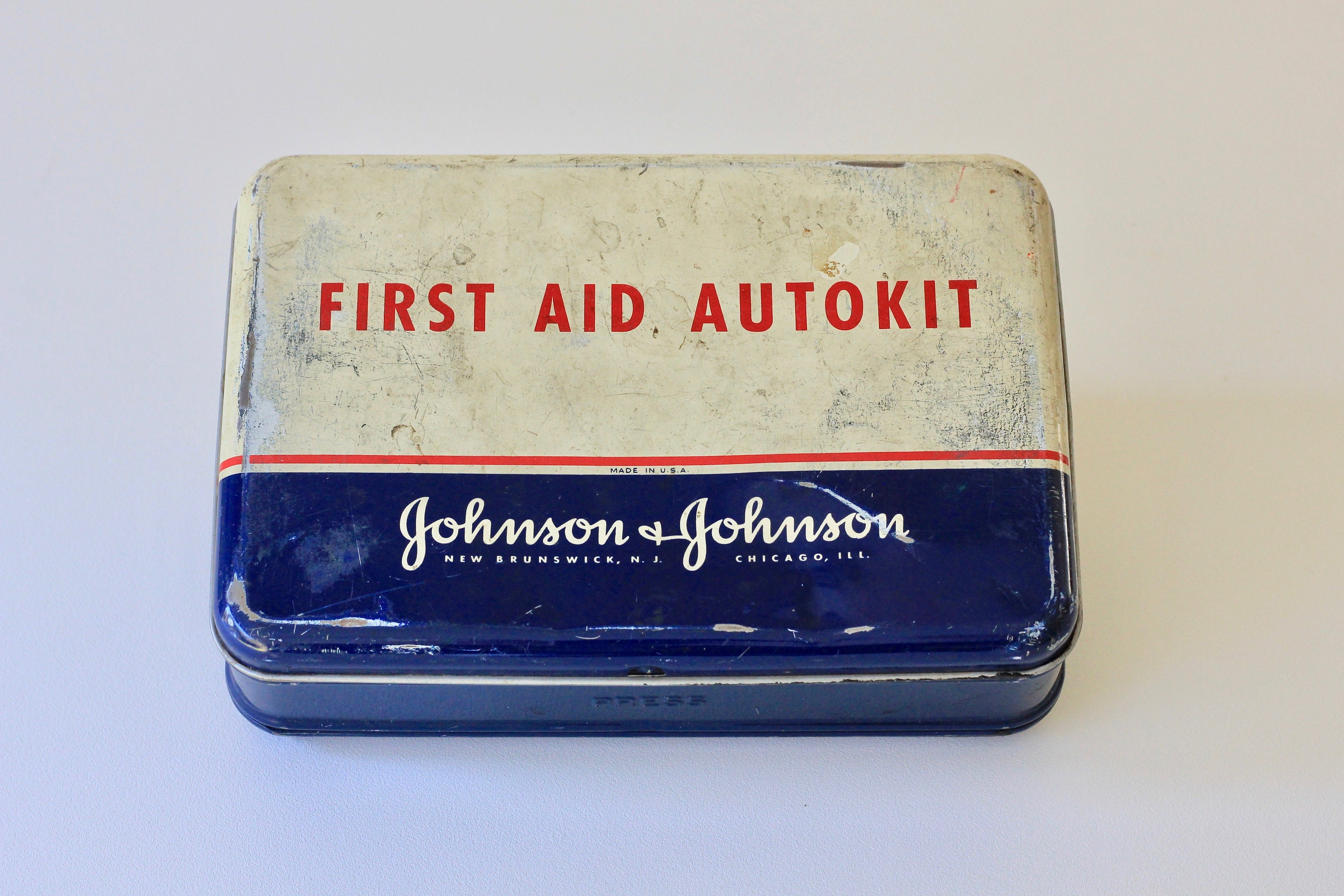 Near Complete Johnson & Johnson First Aid Autokit, Car First Aid Kit ...