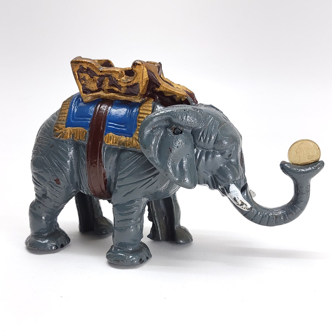Vintage Mechanical Elephant Coin Bank Cast Iorn Metal Dumbo Circus ...