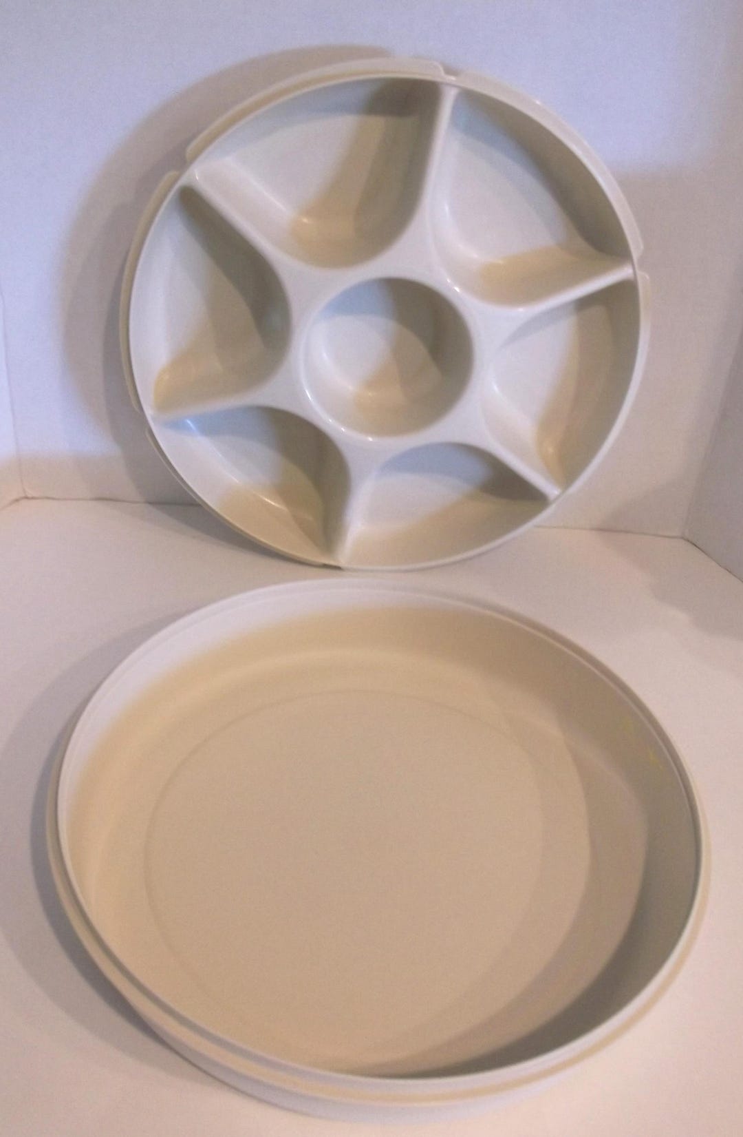 Vintage Tupperware 1665-2 Large Divided Compartment Appetizer Dip Tray ...