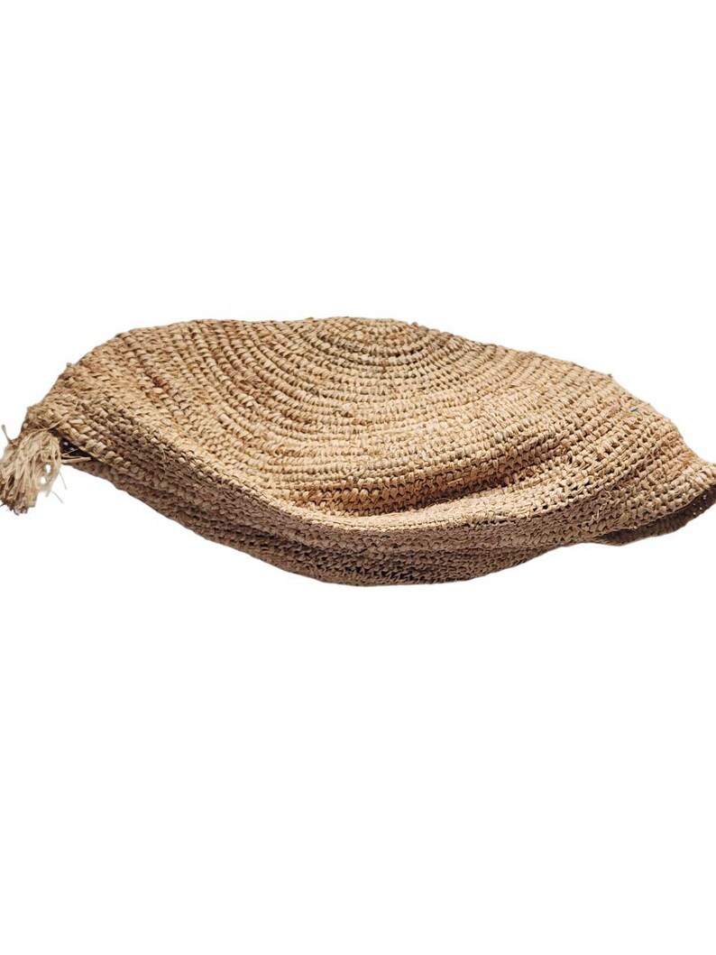 Handwoven Cameroon Raffia Hat – Traditional Toghu Cap | Sawa, Bakweri ...