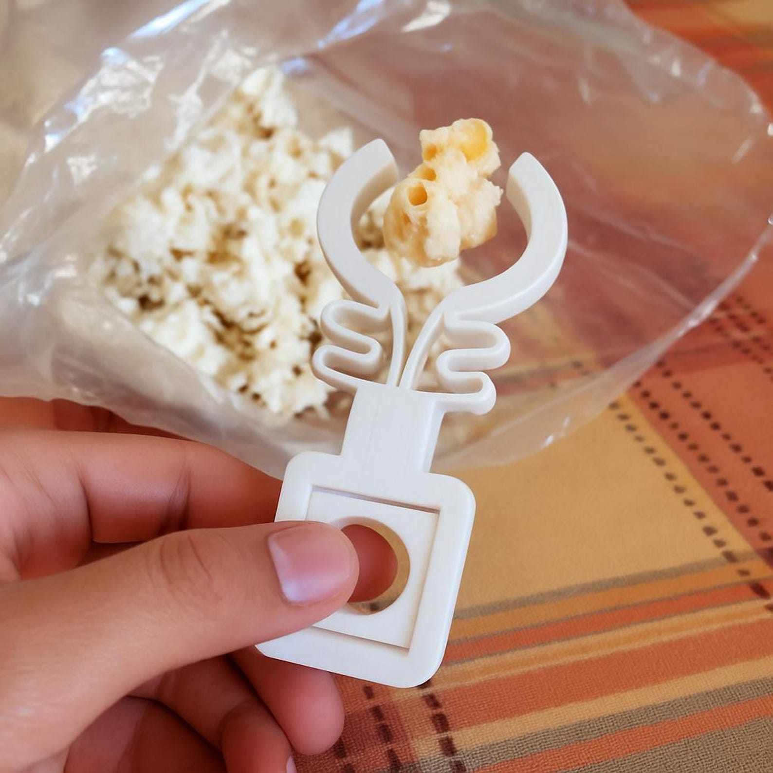 Snack Grabber: 3D Printed Clean Finger Chip Holder - Etsy
