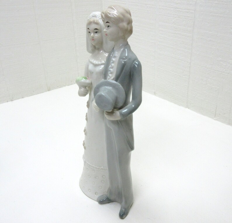 Vintage Wedding Bride and Groom Porcelain Figurine - Etsy