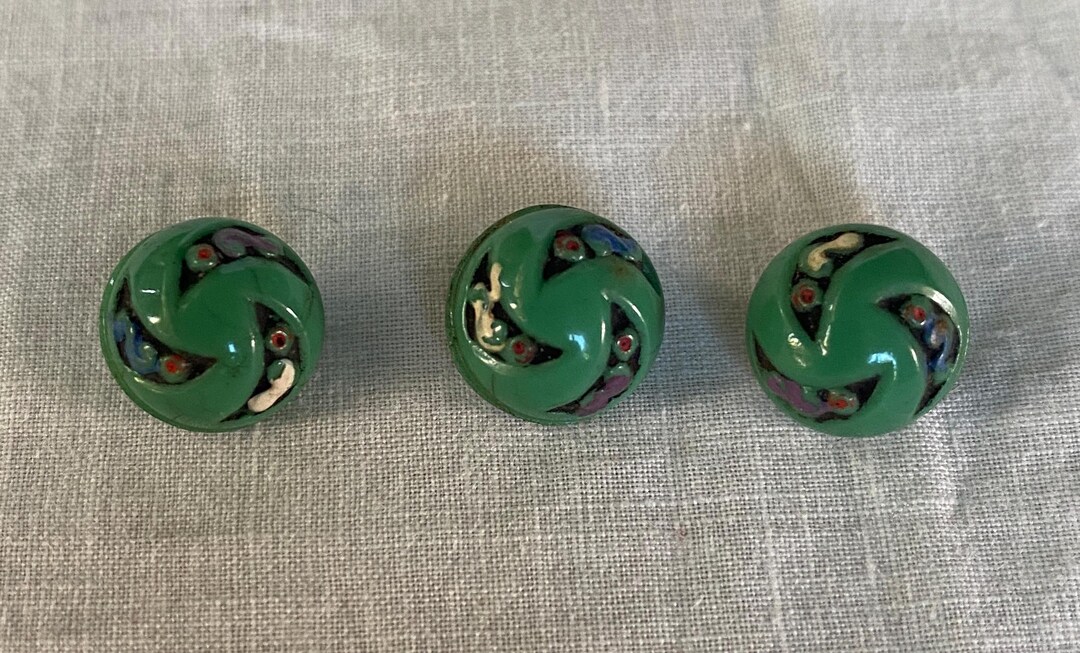 Vintage Green Glass Buttons: 1940s Design, Set of 3 - Etsy