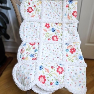 Scalloped Edge Rag Quilt Pattern – Petal Play, Baby to King Sizes (PDF ...