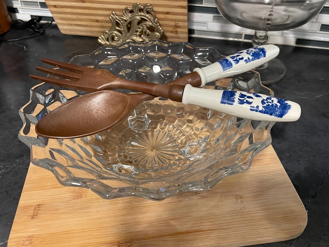 Vintage Blue Willow Salad Serving Utensils and Footed Fostoria Diamond ...