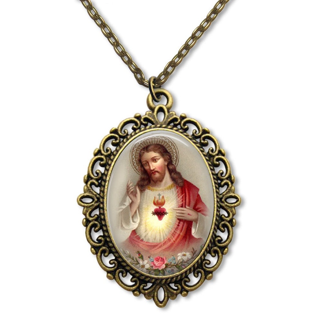 Jesus Christ Sacred Heart Pendant Necklace, Catholic Jesus Jewelry, 18 ...