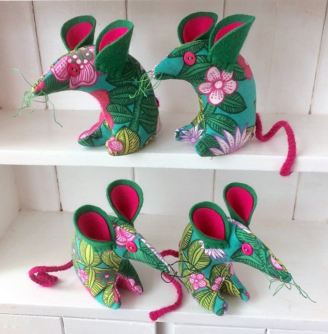 Retro Mouse FUNKY FRED 70s 60s Vintage Fabric , Pink , Turquoise and ...