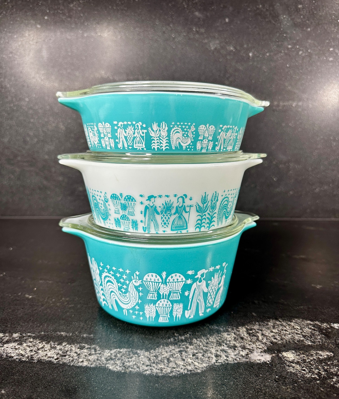 Pyrex Casserole Set of 3 With Lids in Great Condition, Vintage Amish ...