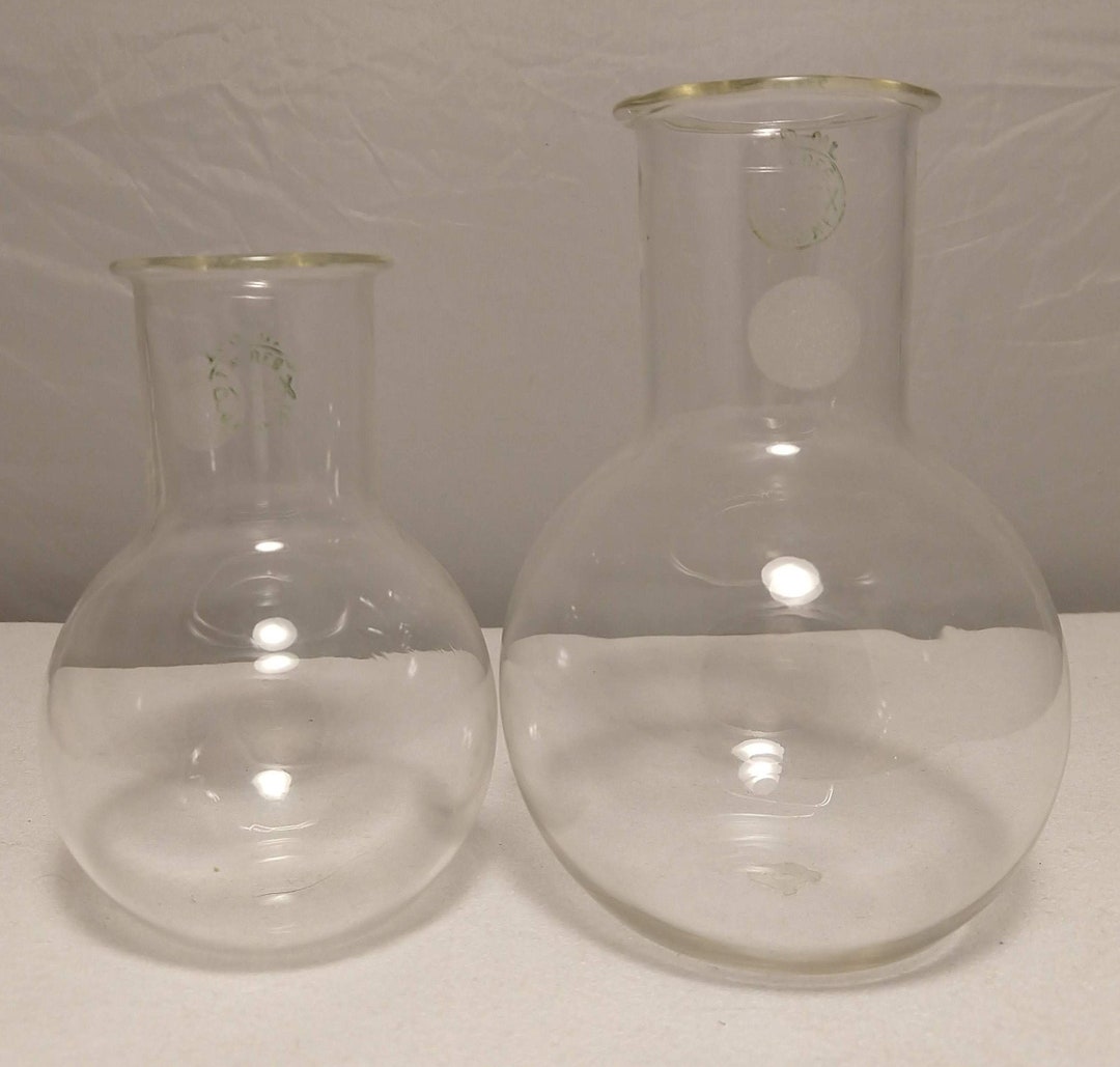Pair Pyrex Glass Round Beakers With Flat Bottom and Nice Wide Neck 100 ...