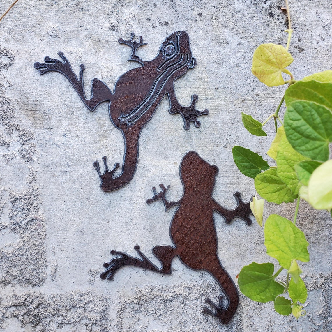 Set of 2 Custom Rustic Frogs Recycled Metal | Etsy