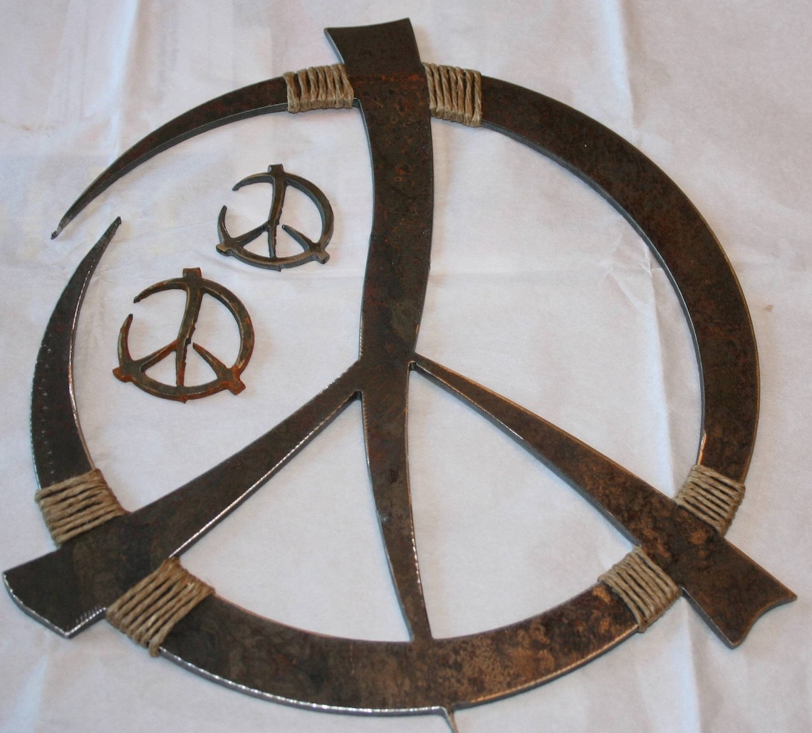 Rustic Metal Peace Sign Wall Decor 13 Custom Recycled - Etsy