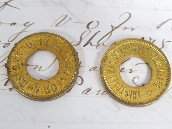 AT02 For Crafts Brass Tokens 20 Amusement Tokens Collage Middle Hole ...