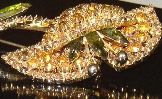 Vintage Pave Rhinestone 3D Flower Brooch - Gem