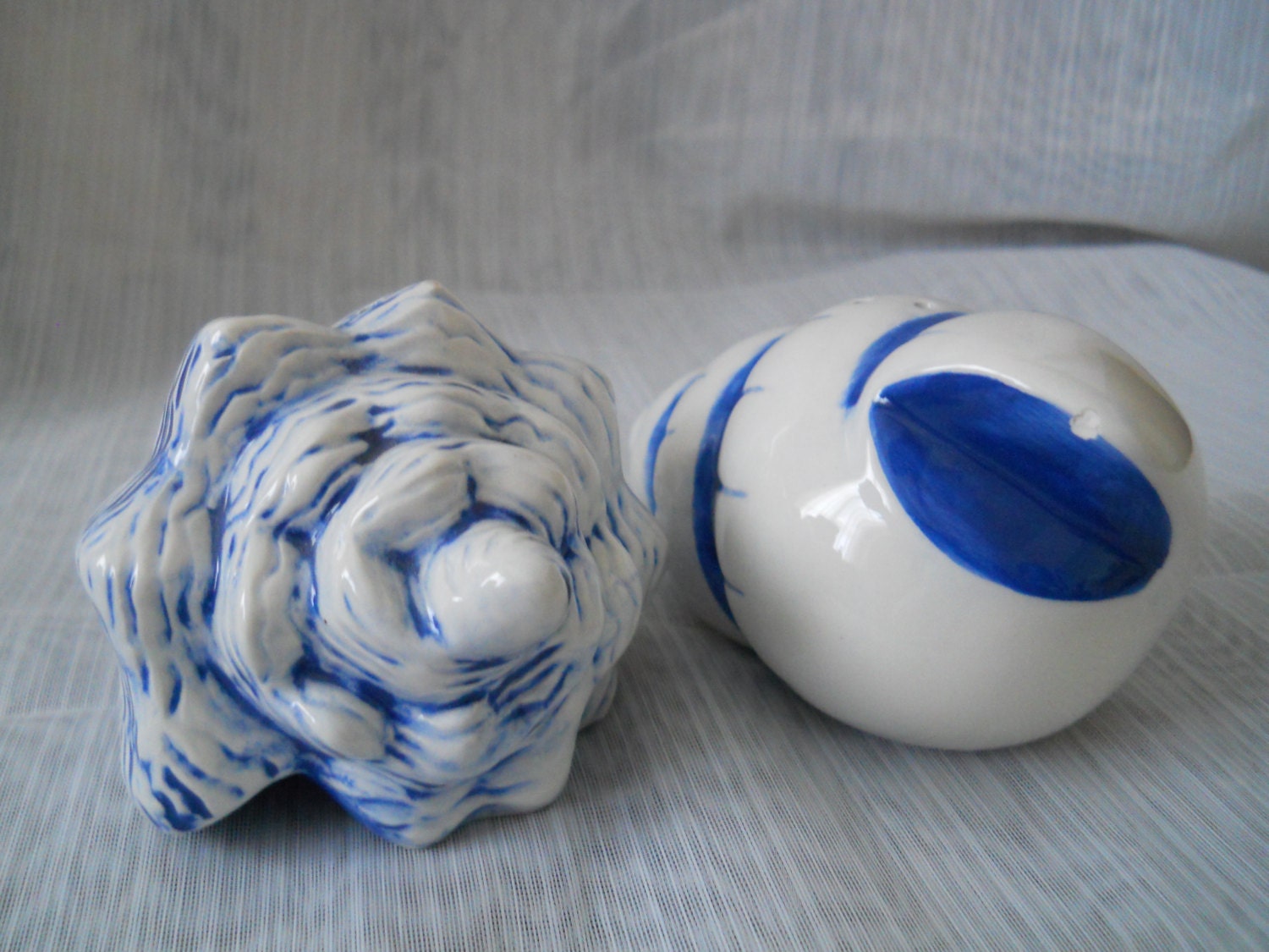 Blue and White Seashell Salt and Pepper Shakers - vintage, collectible ...