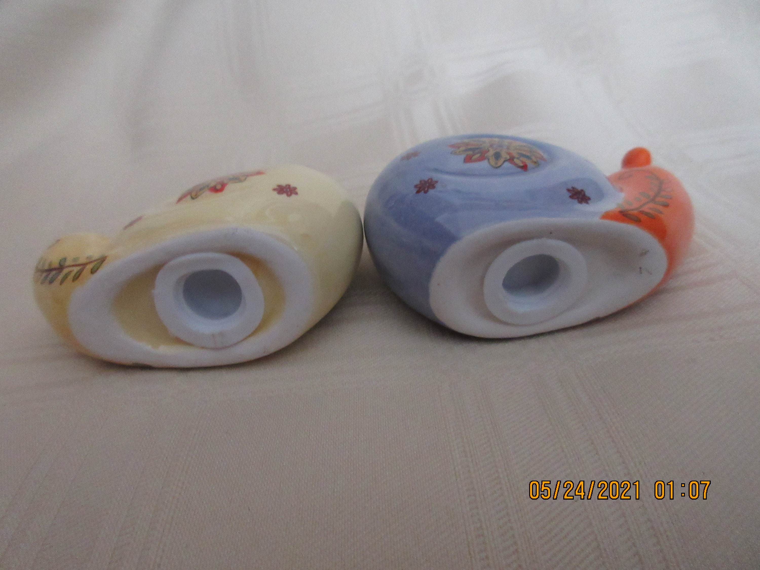 Snails Salt and Pepper Shakers - vintage, collectible