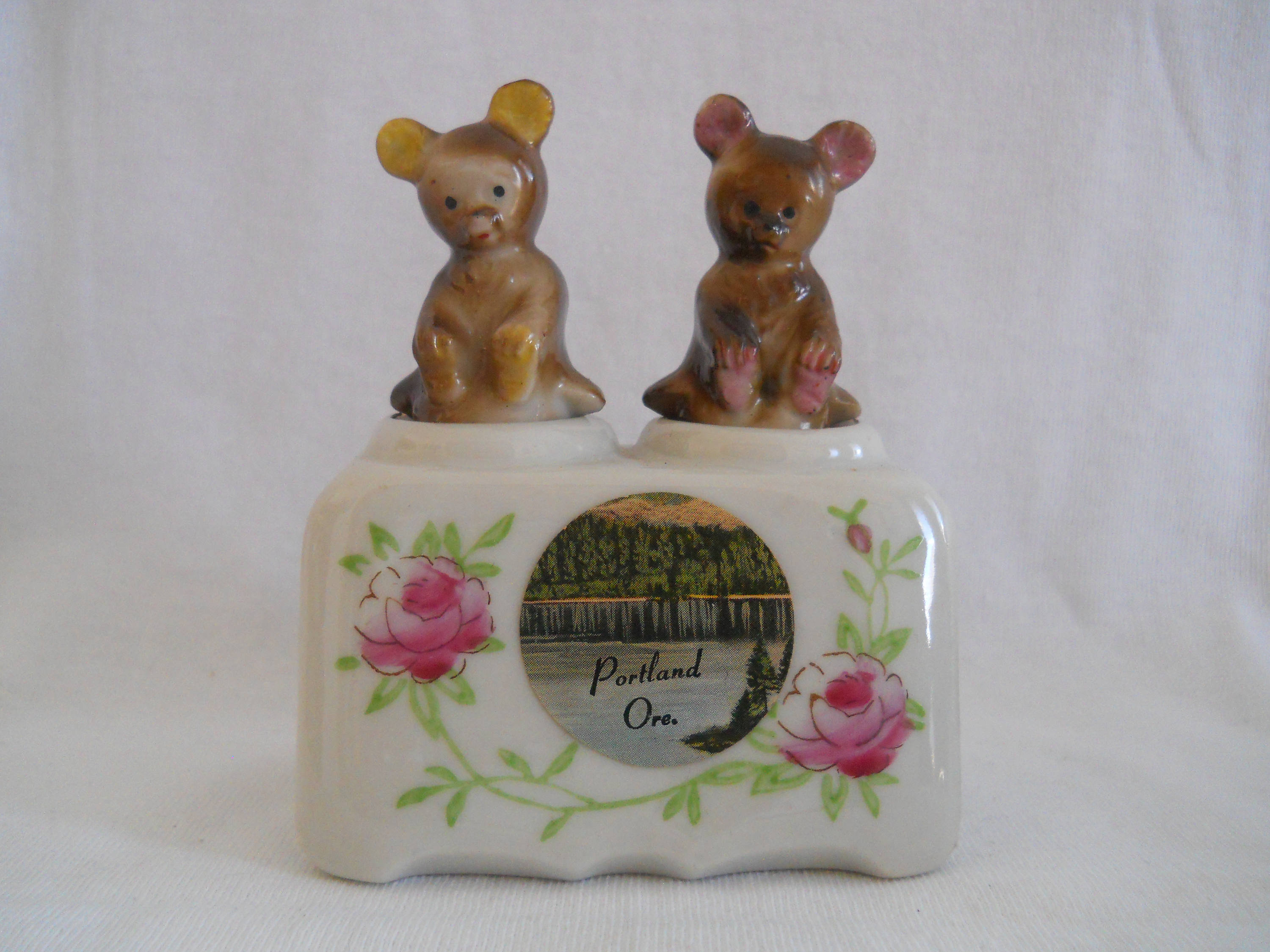 Nodding Bear Salt and Pepper Shakers - vintage, collectible, souvenir ...