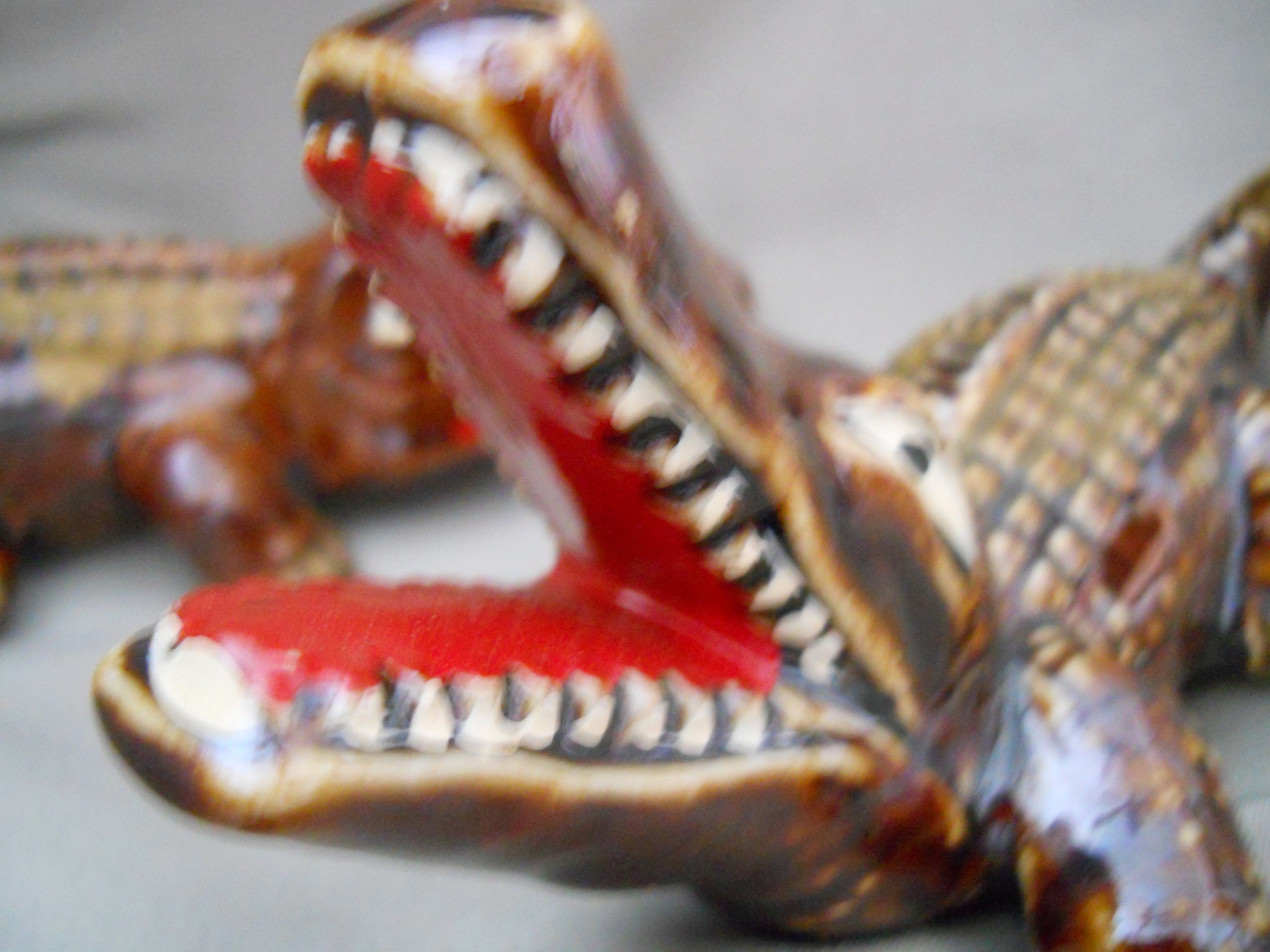 Alligator Salt and Pepper Shakers - vintage, Collectible, souvenir