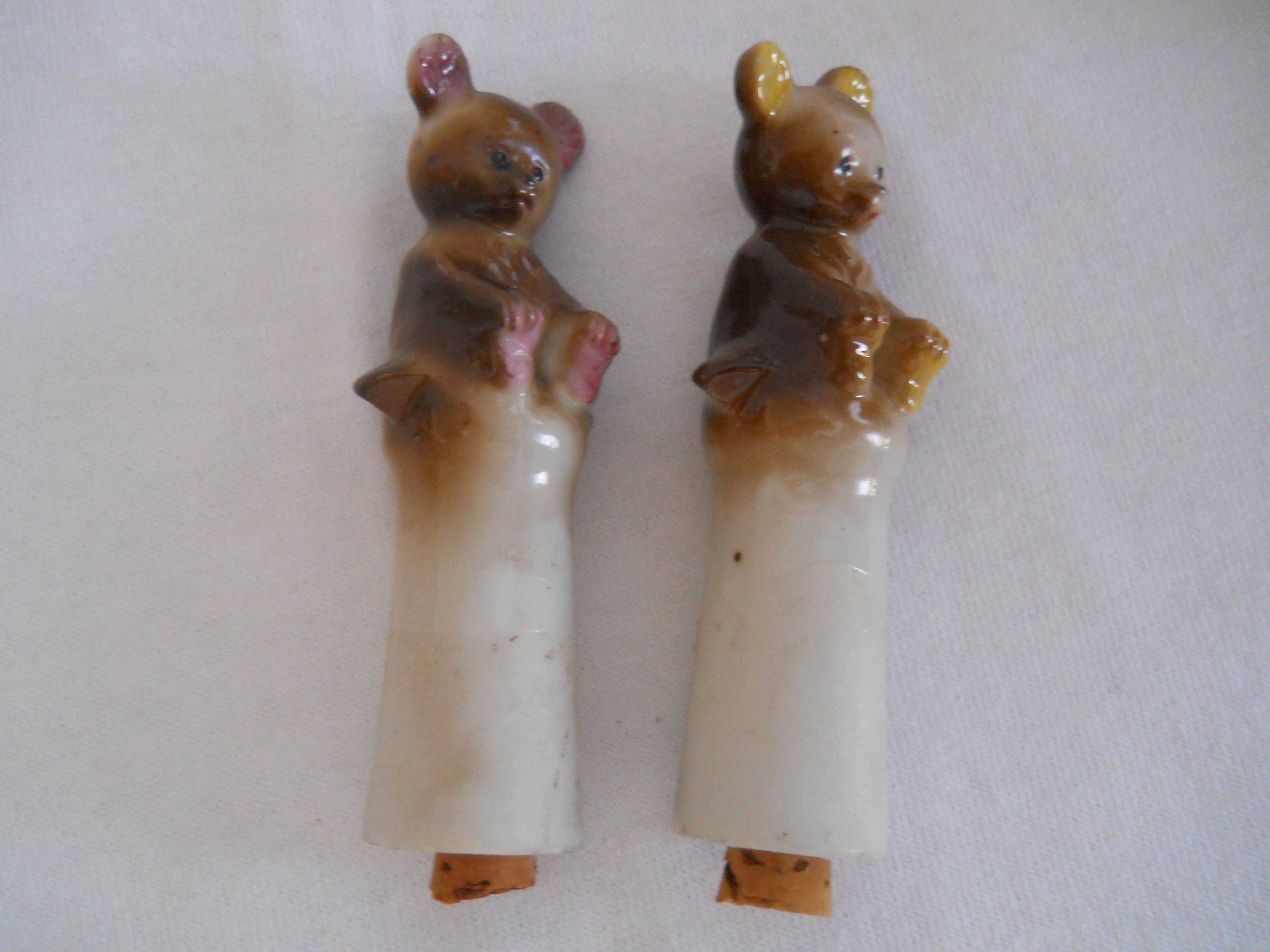 Nodding Bear Salt and Pepper Shakers - vintage, collectible, souvenir ...