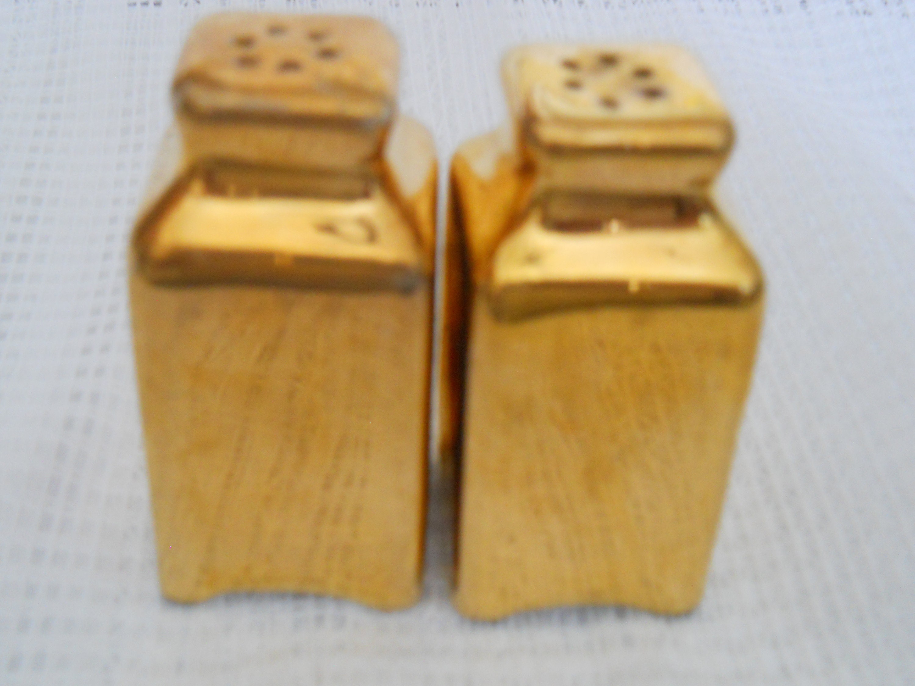 Gold Luster Salt and Pepper Shakers - vintage, collectible