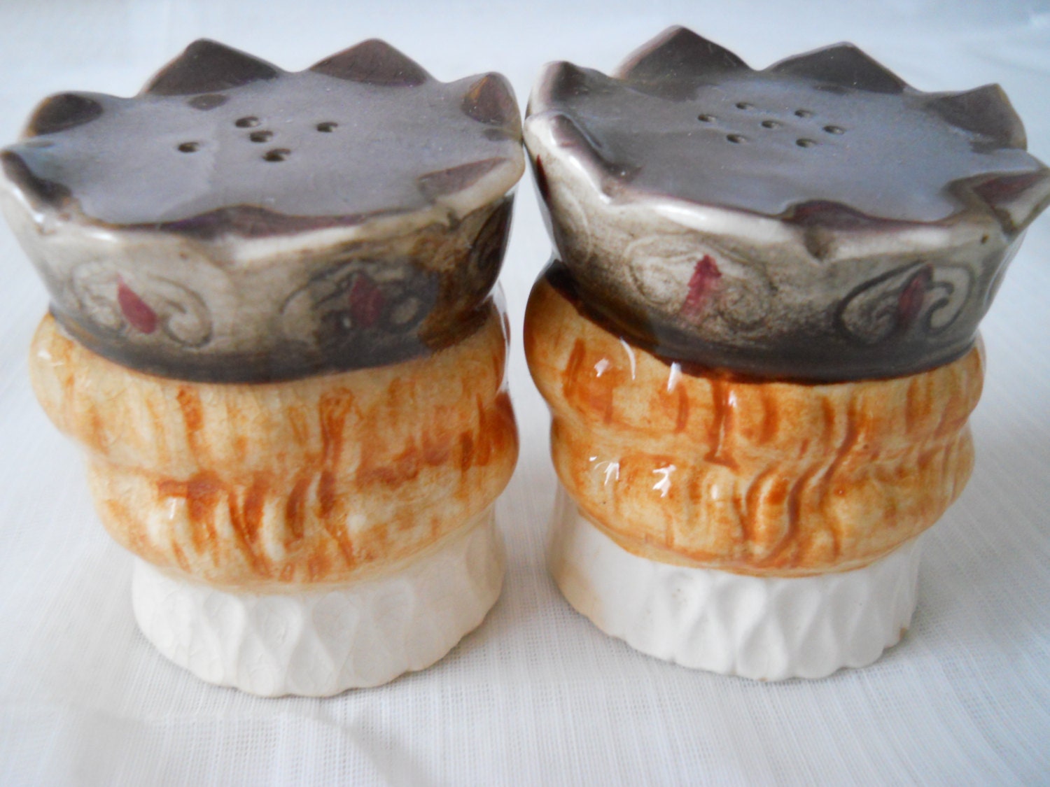 Toby Salt and Pepper Shakers - vintage, collectible, kitchen