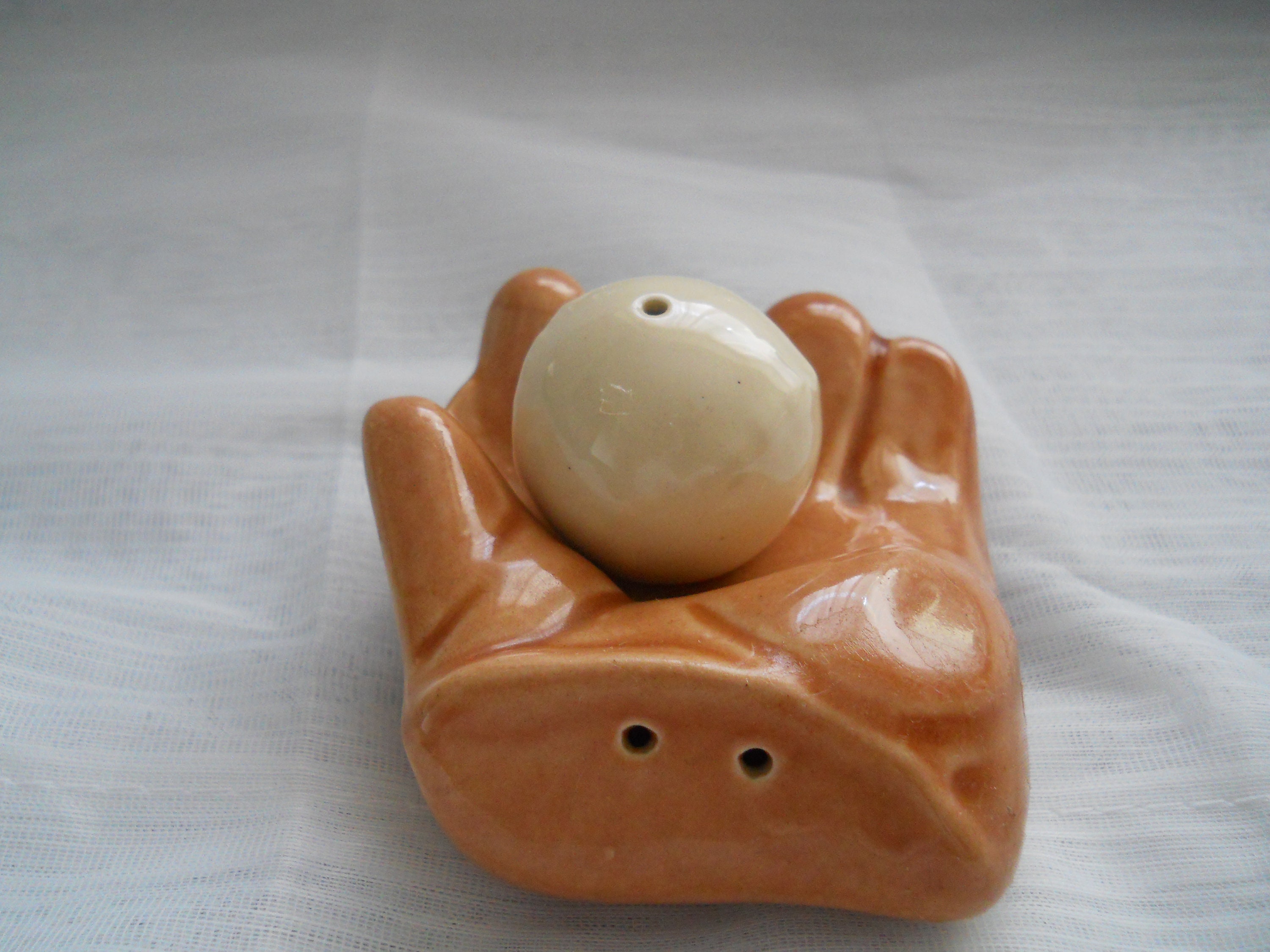 Baseball Glove and Baseball salt and pepper shakers - vintage ...