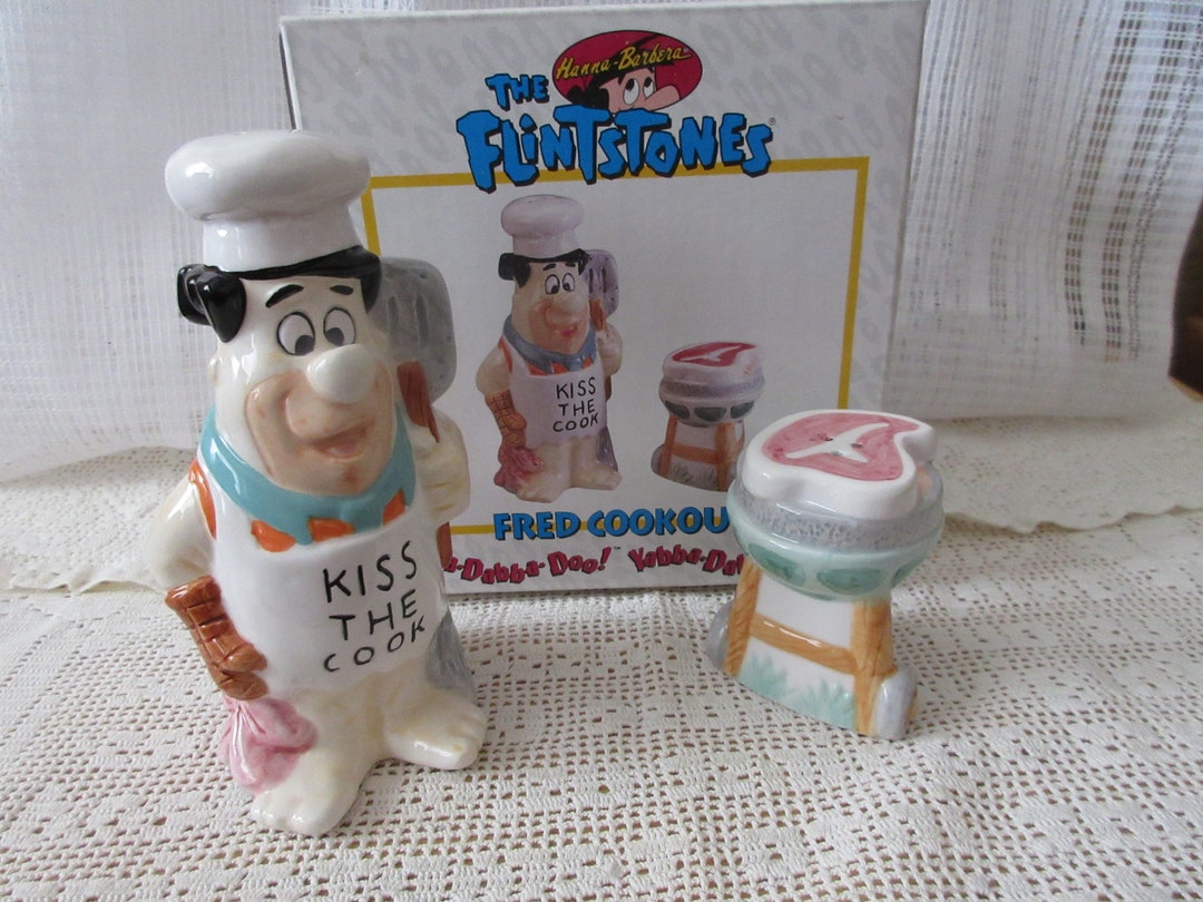 Fred Flintstone "kiss the Cook" Salt and Pepper Shakers - Vintage ...