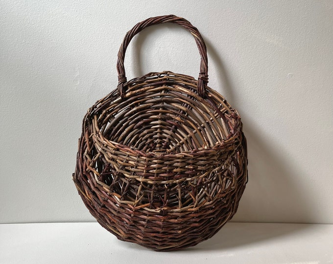 Vintage Rustic Handwoven Wall Basket, Flat Back Willow Basket With ...